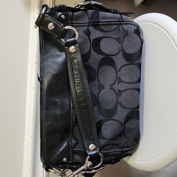 Coach | Bags | Coach Zoe Signature F2667 | Poshmark